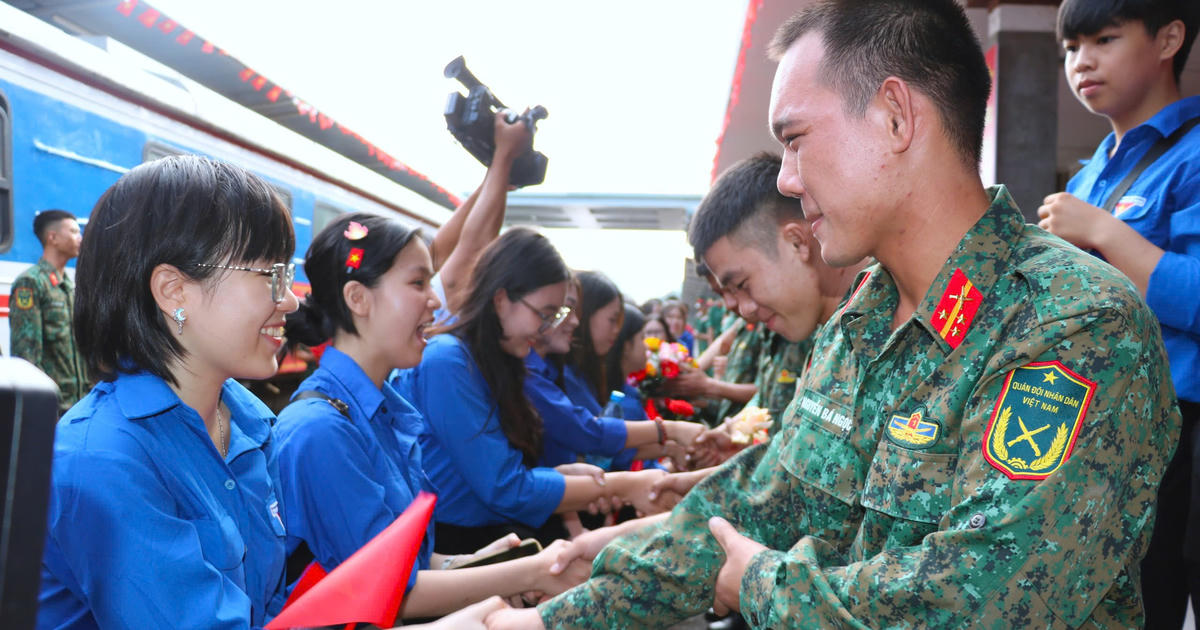 Cán bộ, chiến sĩ QK5 trở về sau hành trình vinh quang | Báo Pháp Luật ...