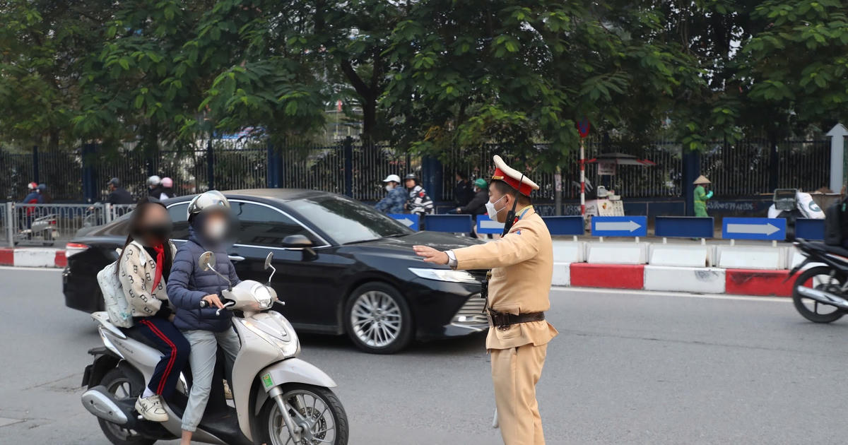 Xử phạt hơn 200 học sinh và phụ huynh vi phạm trên đường Hà Nội trong 1 ...