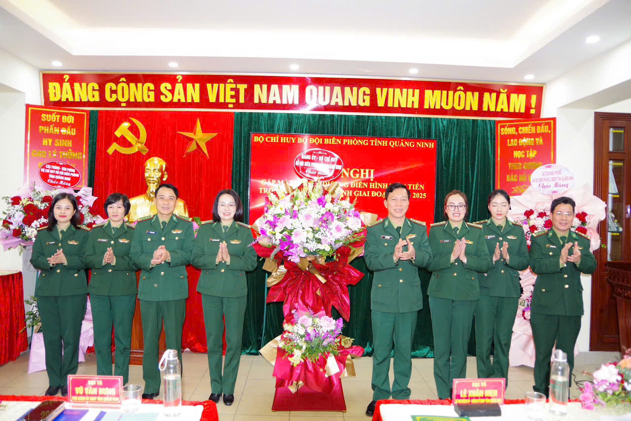 Tuyên dương điển hình tiên tiến nữ Bộ đội Biên phòng tỉnh Quảng Ninh ...