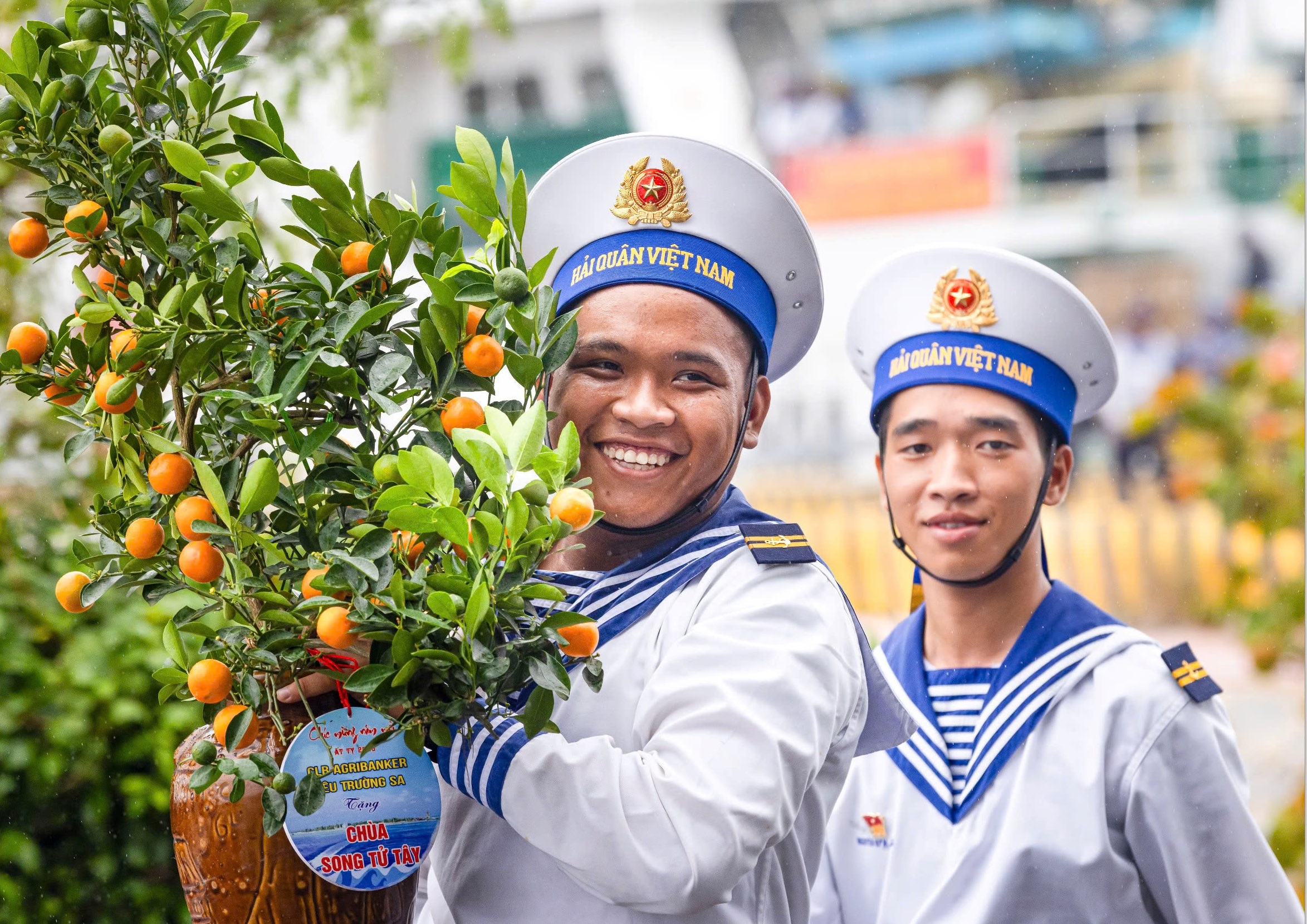 Xuân về sớm giữa khơi xa Trường Sa
