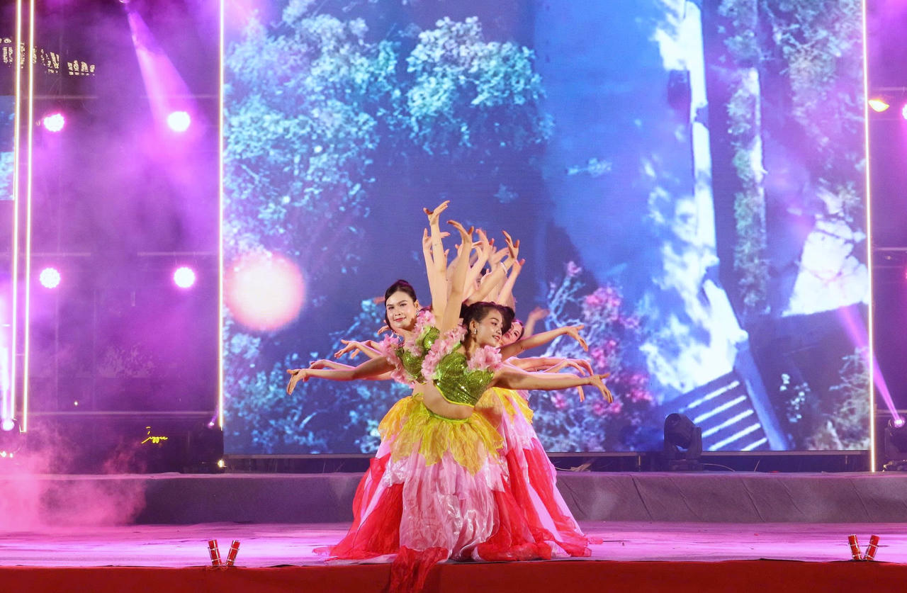 Lào Cai: Tưng bừng không khí đón năm mới 2026